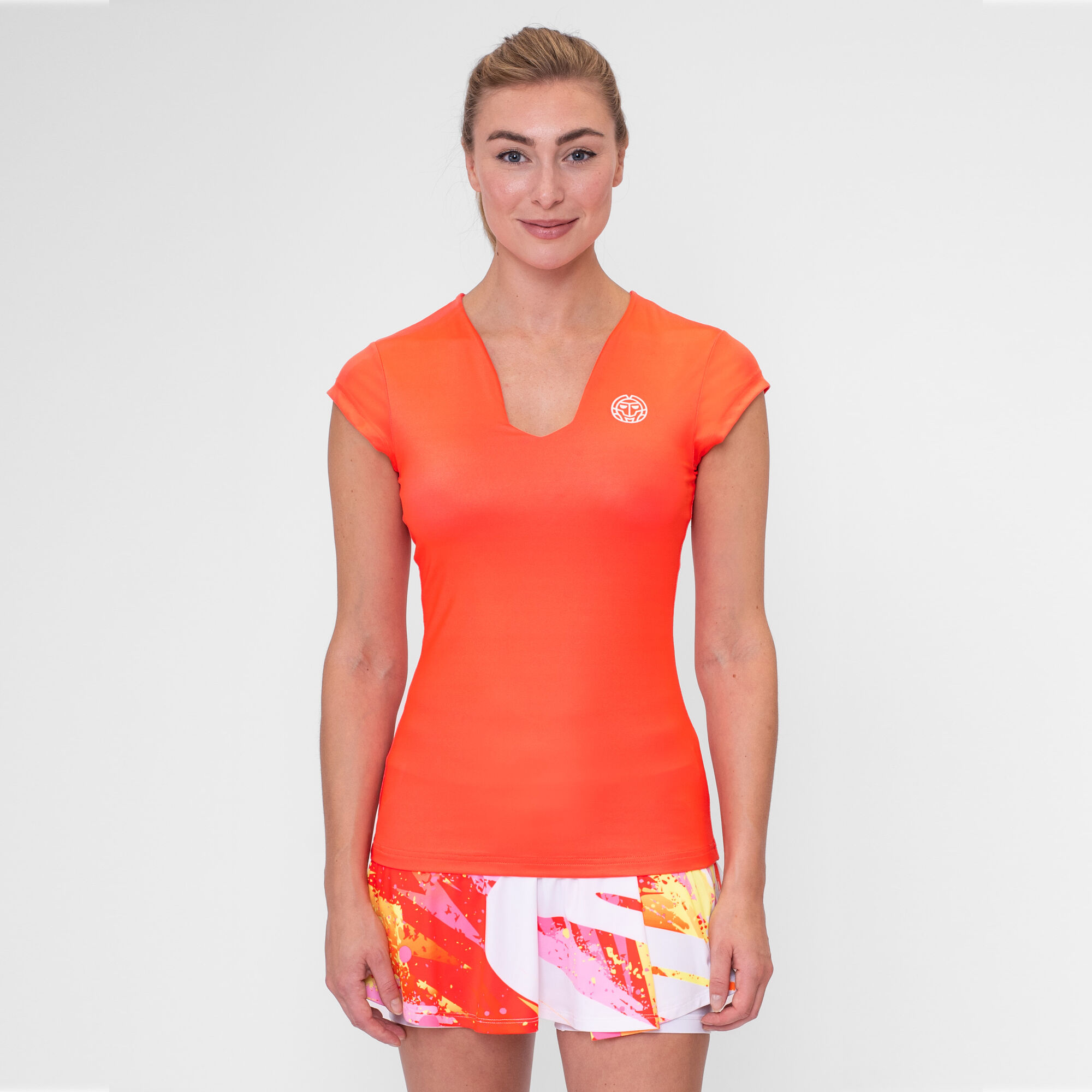 Buy BIDI BADU Wild Arts V-Neck T-shirt Dames Rood online | Tennis Point BE